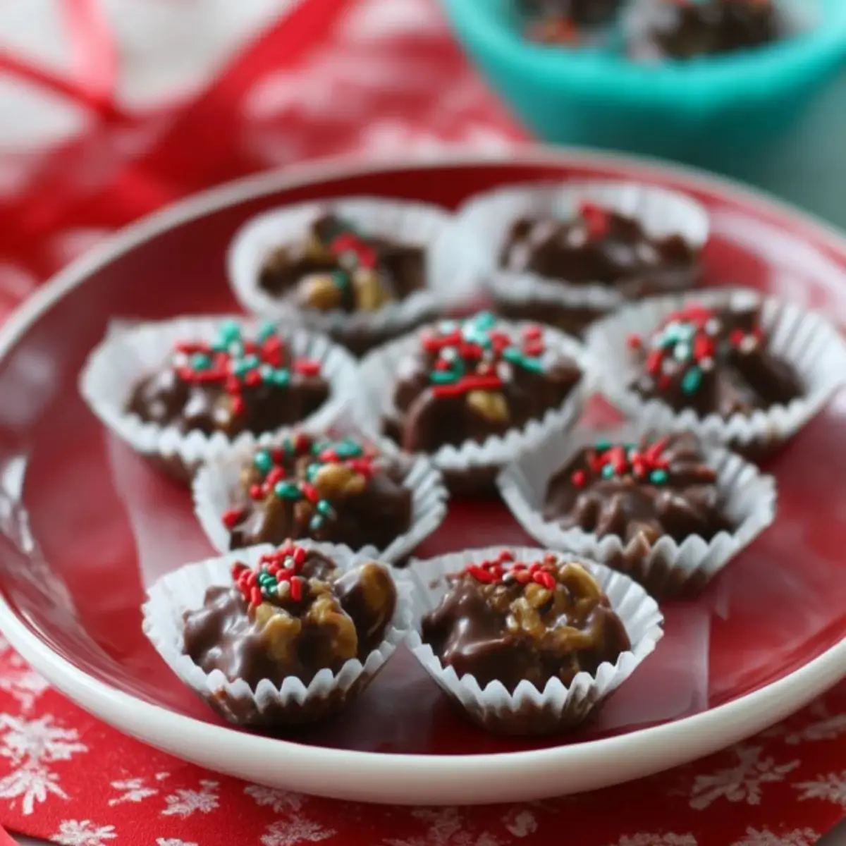 Crock Pot Peanut Clusters for Easy Holiday Candy Making - CookWithBenchi